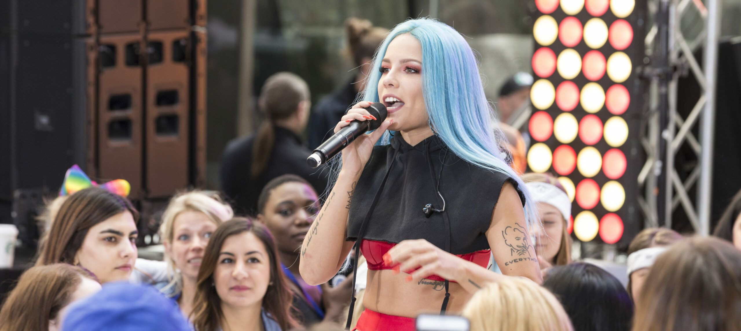 Halsey's Love and Power Tour at Shoreline Amphitheatre | Metro Silicon ...
