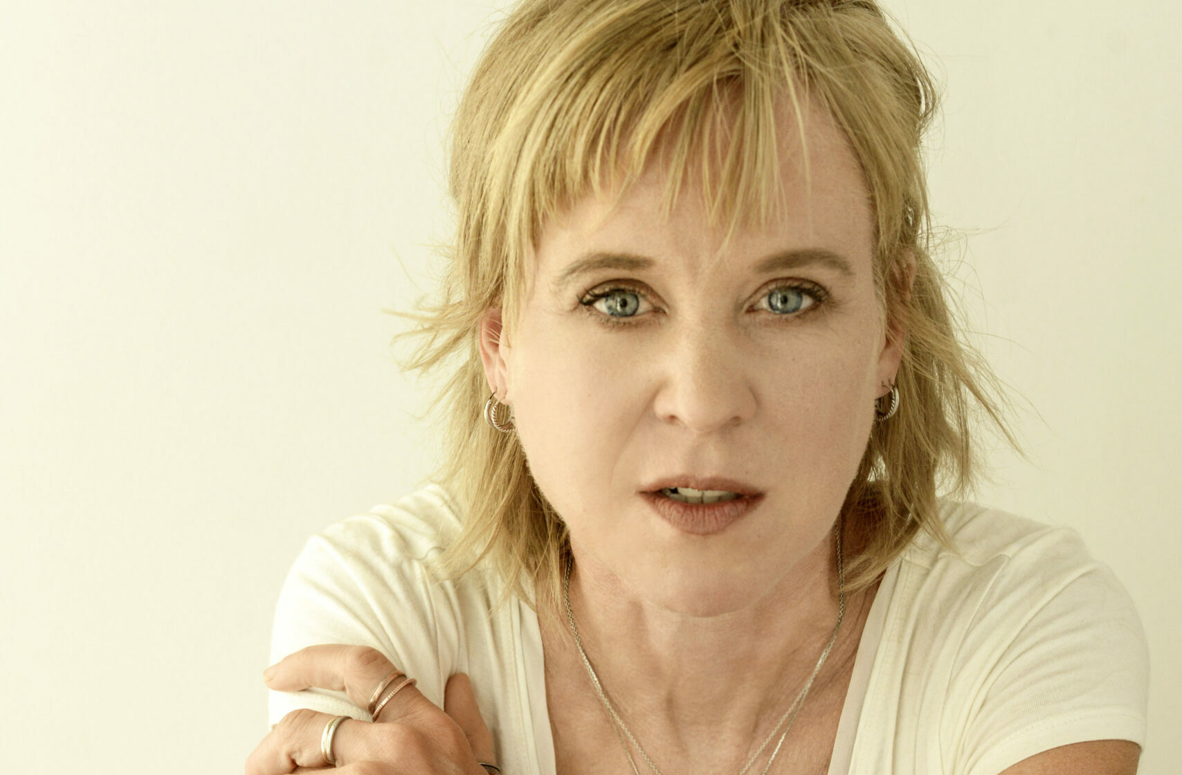 Kristin Hersh Brings Muse Music to Palo Alto | Metro Silicon Valley ...
