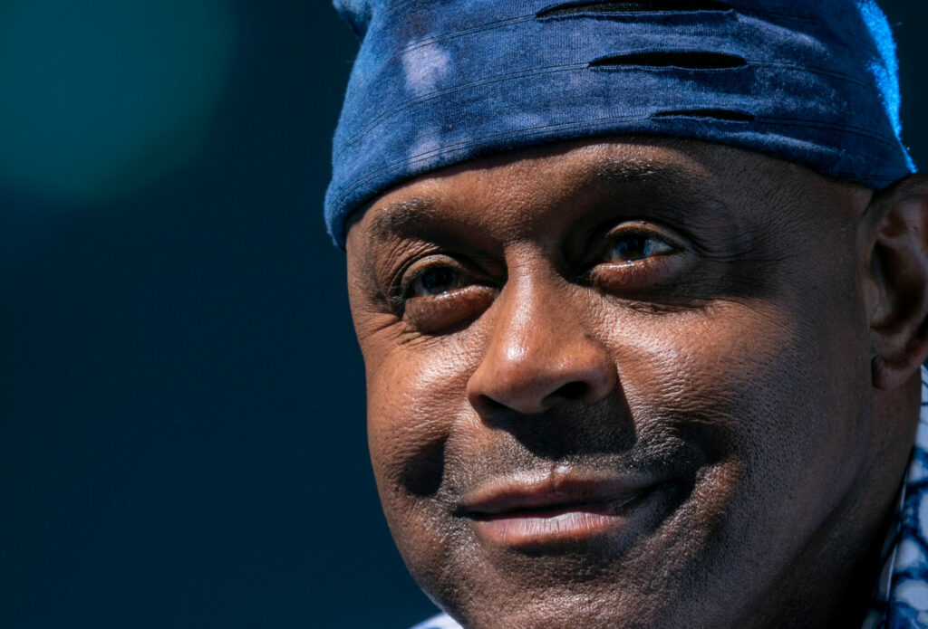 Tony Lindsay Performs at Mama Kin | Metro Silicon Valley | Silicon ...