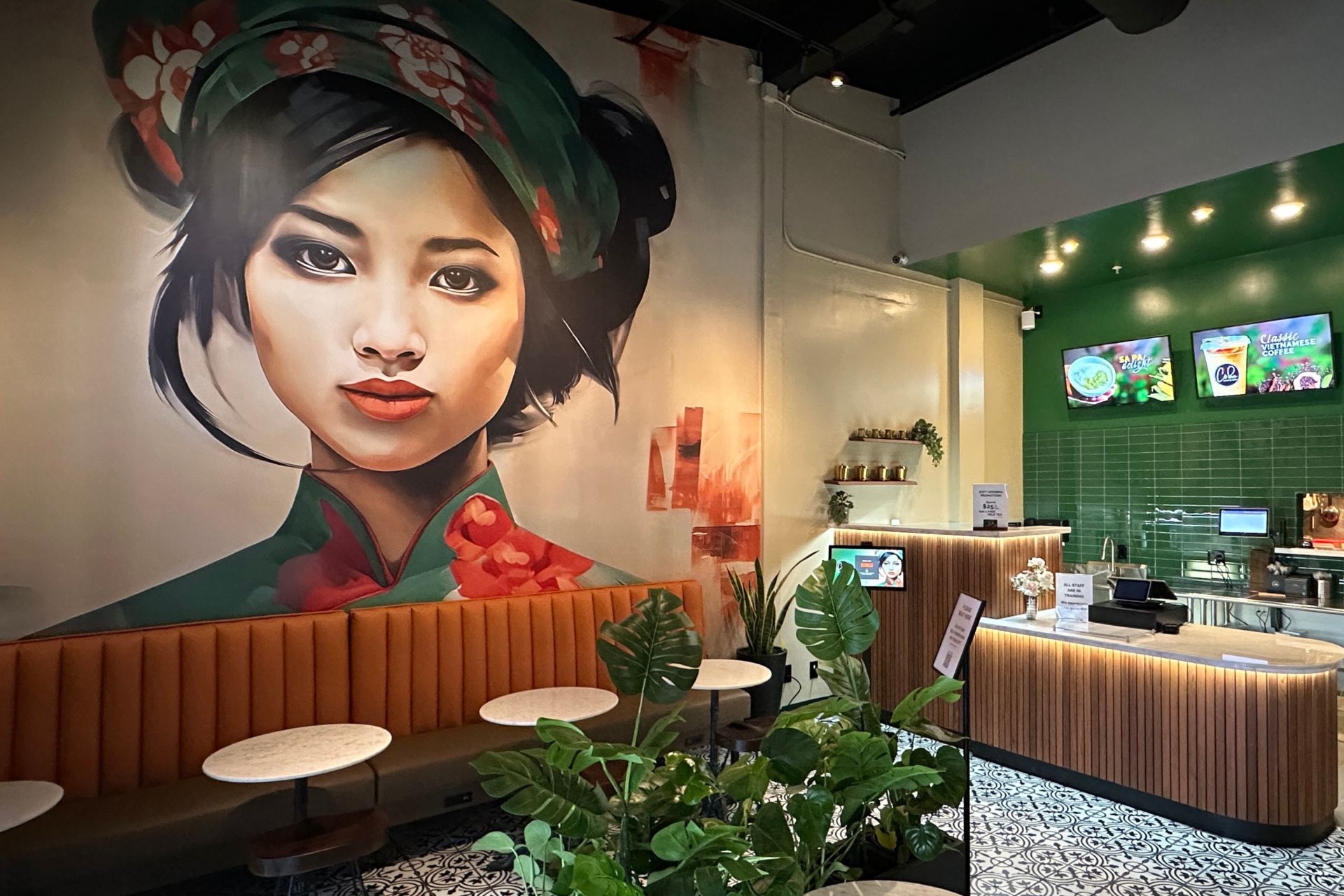 Cô Ba Dessert, Tea & Coffee