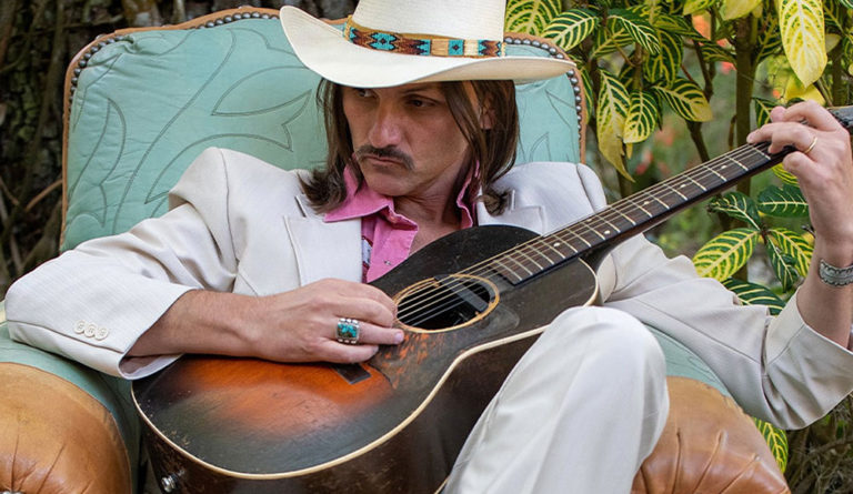 Duane Betts Gets His Licks In